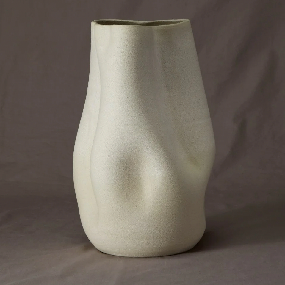 Everly Vase | WELLGROUND